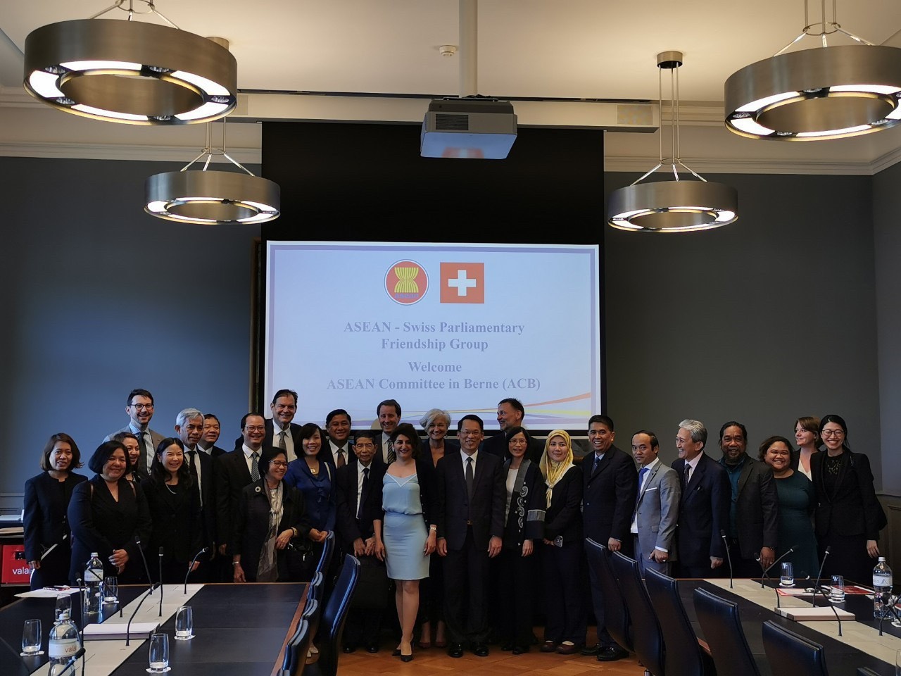 Meeting between the ASEAN Committee in Bern and Members of the Swiss ...